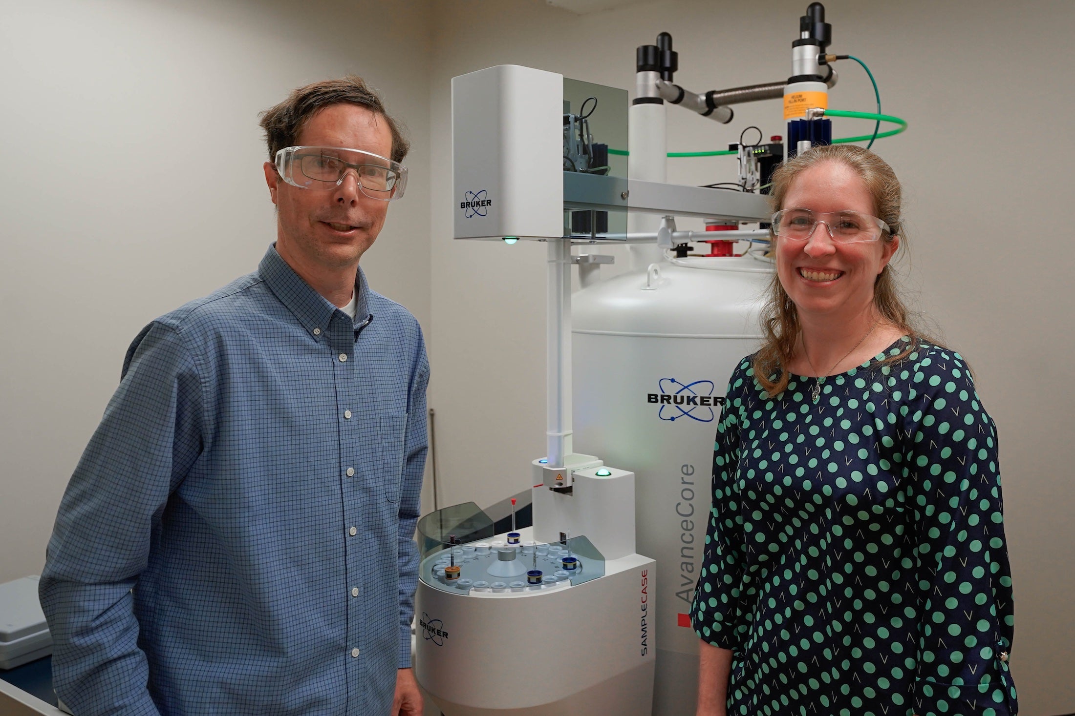 New NMR Instrument Takes Student-Faculty Research to the Next Level - Lebanon Valley College
